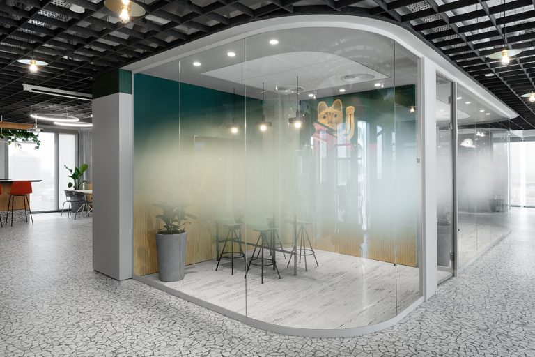 Black Rabbit - EN Design Studio