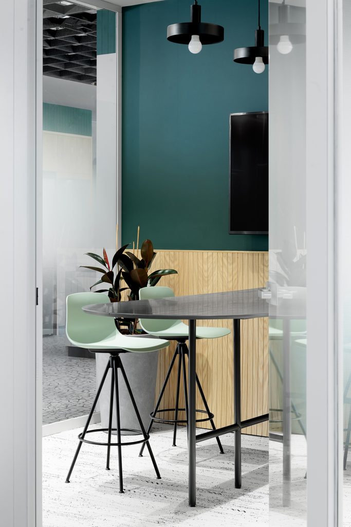 Black Rabbit - EN Design Studio